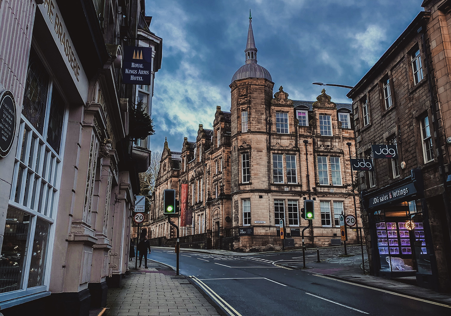 Looking for cycle routes Lancaster?